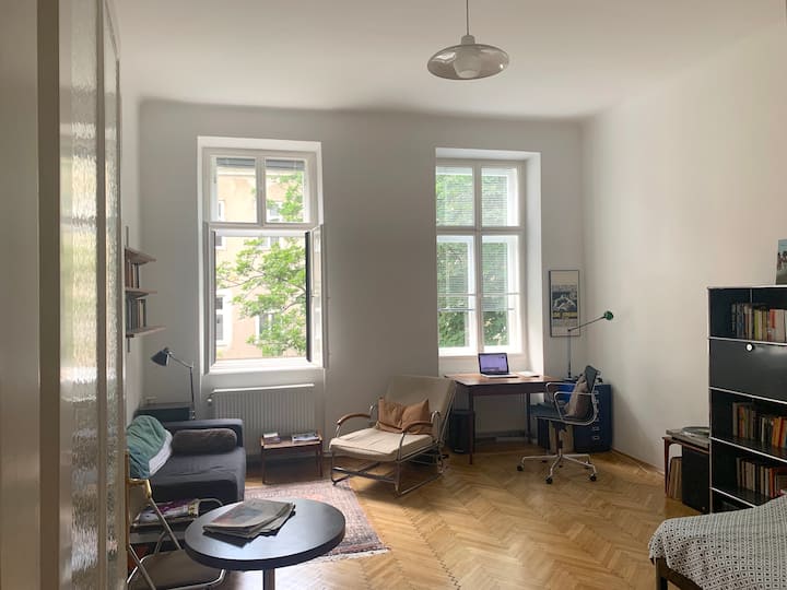 Bright, Central 1-bedroom Flat - Wien