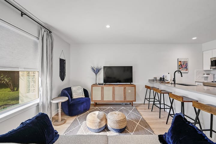 Zilker Bungalow, Pet Friendly - Austin, TX