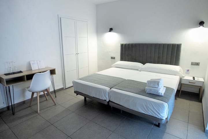 Hotel Room Near The Mosque-cathedral - Córdoba