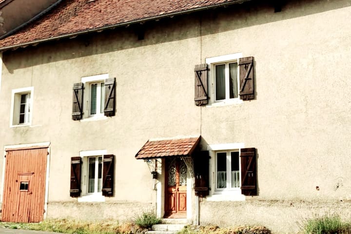Charmante Et Spacieuse Maison De Famille 3/7 Pers - Métabief