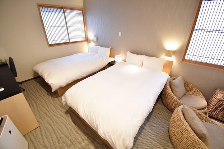 京都駅より徒歩6分【k-style東本願寺】デラックスツインルーム - Kyoto