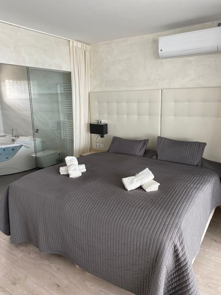 Seaview Apartment - Marbella