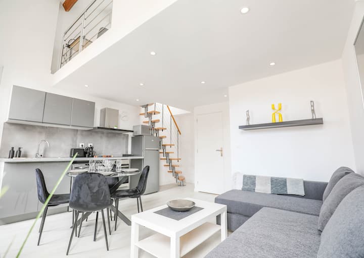 ® L'urbain: Superbe Mezzanine / Clim - Marseille