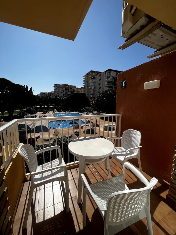 Acogedor Estudio Con Piscina Y Vistas Al Mar - Benalmádena