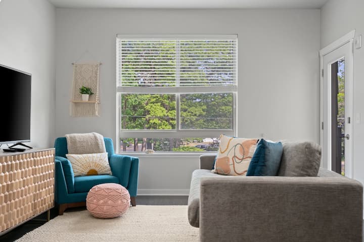 Cozy Condo Close To Downtown And On The Tart Trail - Traverse City, MI
