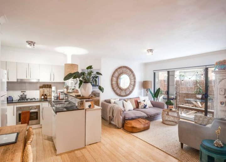 Beachside Apt-2 Mins To Beach - North Shore