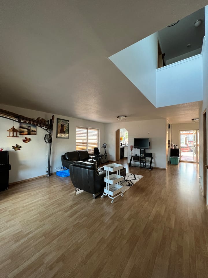 Blue Skies — Private Room - Tacoma, WA