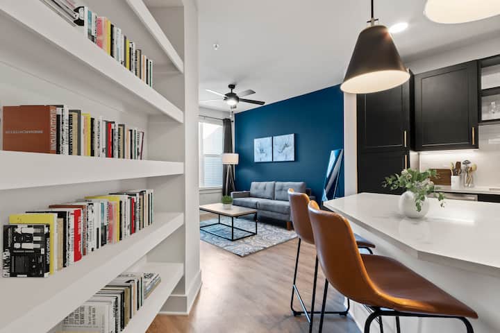 Stylish & Clean Oasis | Walk To Raymond James! - Raymond James Stadium - Tampa