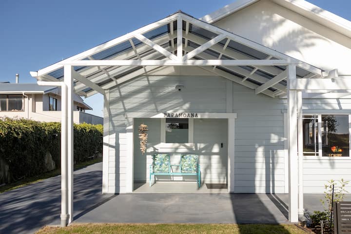 Papamoana - One Of The Original Baches - Papamoa
