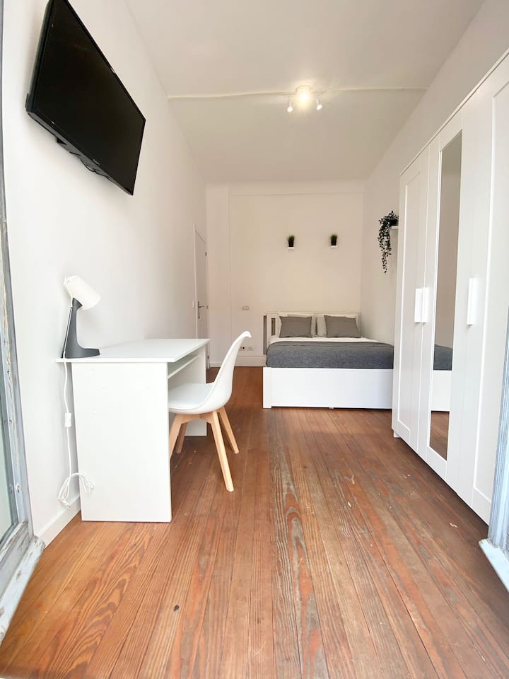 ¡Balcony Room In Chueca! - Madrid
