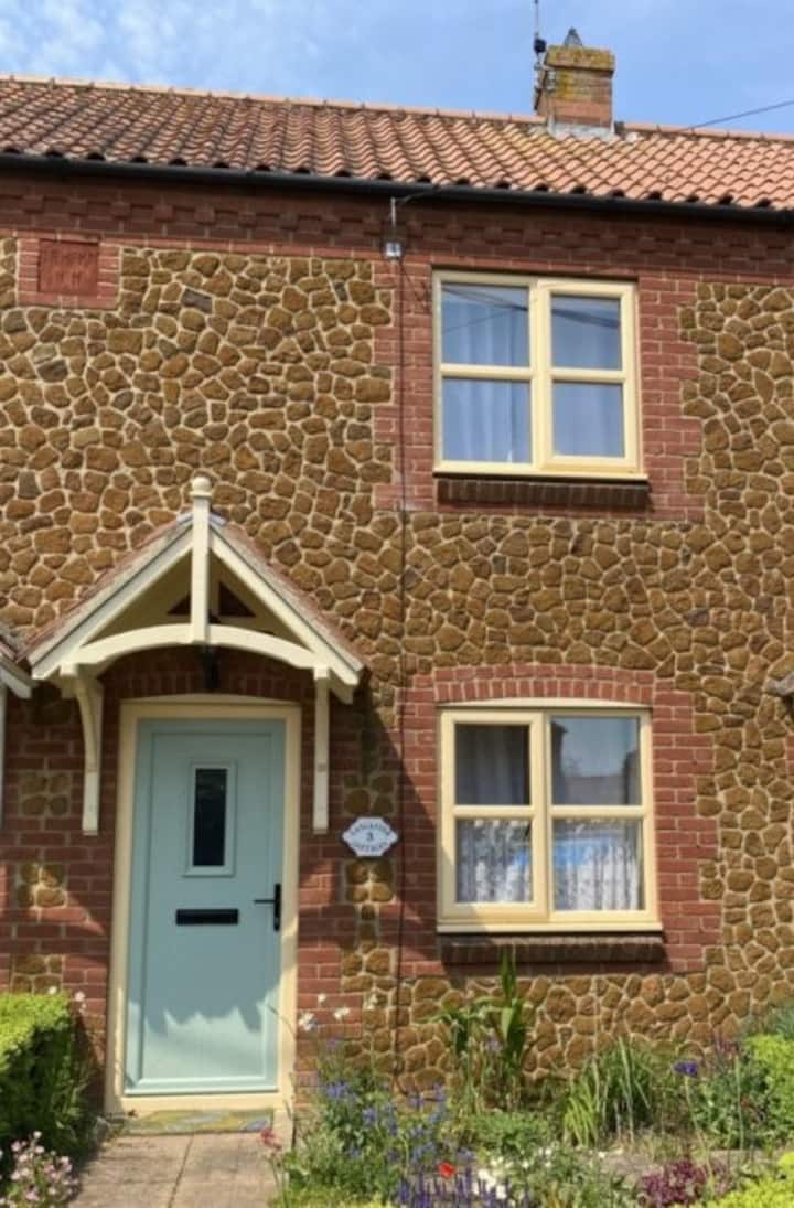 Daisy Cottage, Snettisham, Norfolk - Norfolk