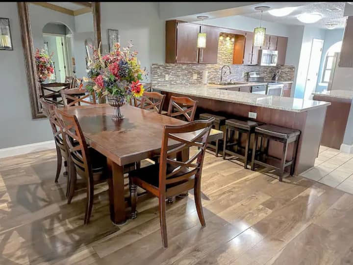 New Centrally Located And Close To Everything! - Branson, MO