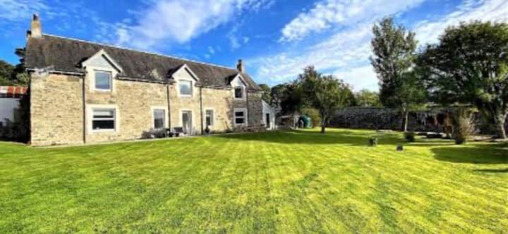 Inedra Farmhouse- Pitlochry With Wood Fired Hottub - Pitlochry