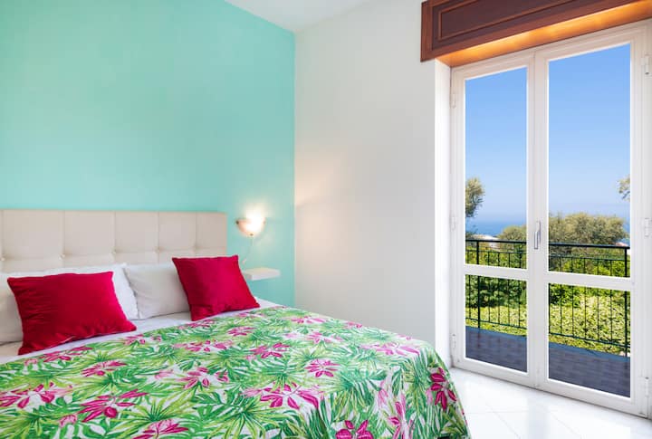 San Valerio Home - Apt With Terrace - Sorrent