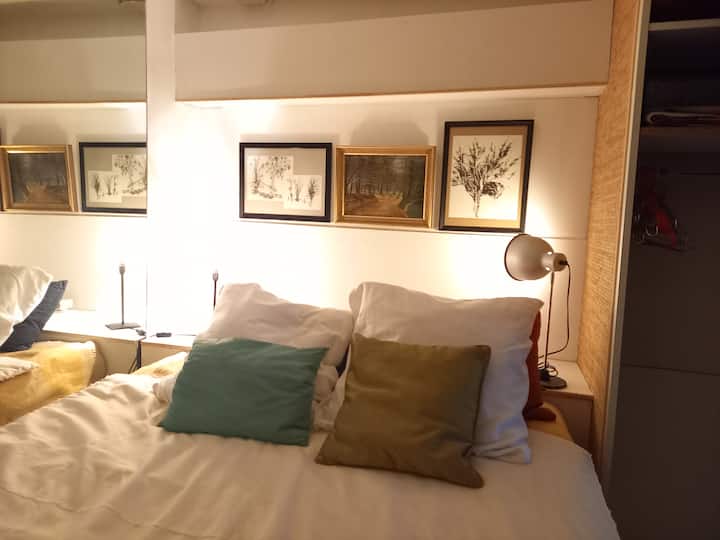 Dormir Sur La Butte - Paris
