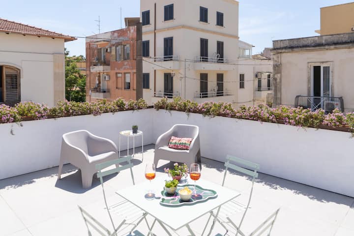 Santa Lucia Charming Apartment With Terrace - Syracuse