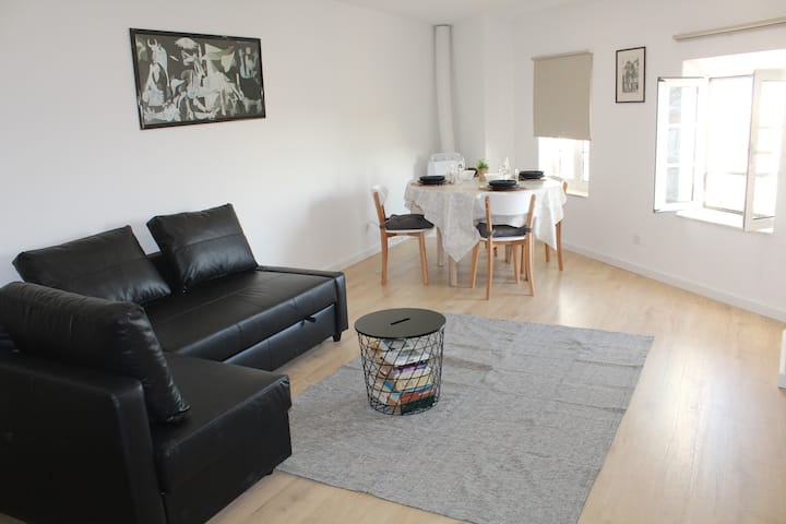 Hugo's Panoramic Duplex - Lisbon