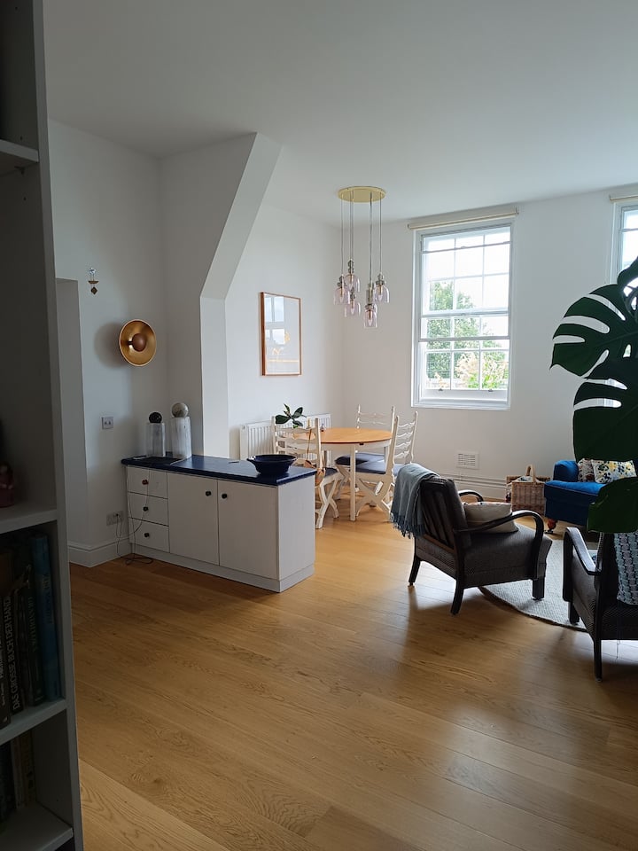 Victorian Schoolhouse Conversion - 런던