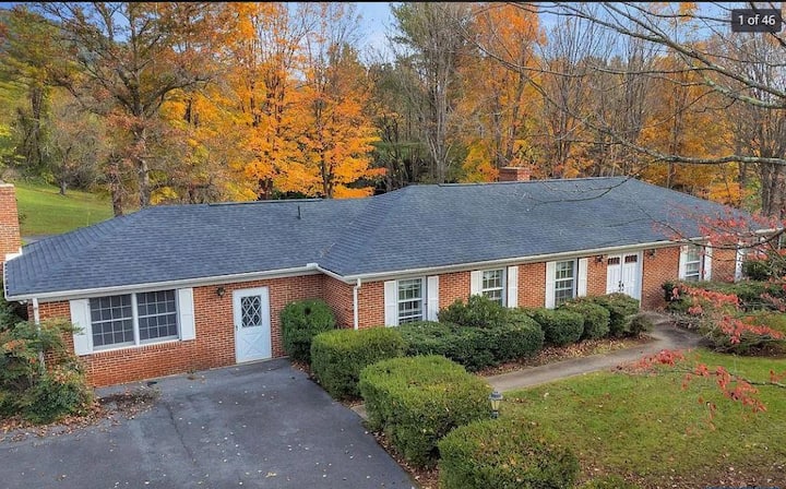 5bs/3ba Home With 360 View Of Blueridge Mountains - Crozet, VA