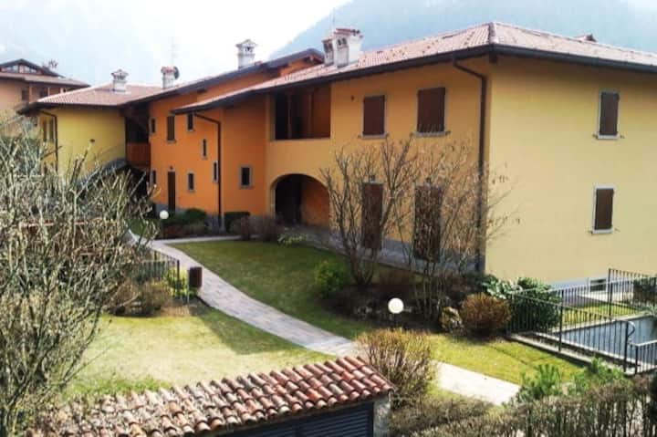Bilocale Nel Complesso Il Borgo - Clusone