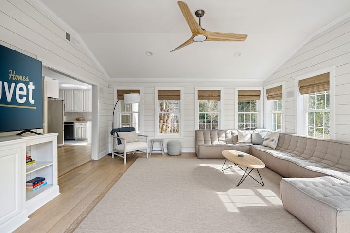 The Bungalow- Short Drive To The Beach - Mount Pleasant, SC