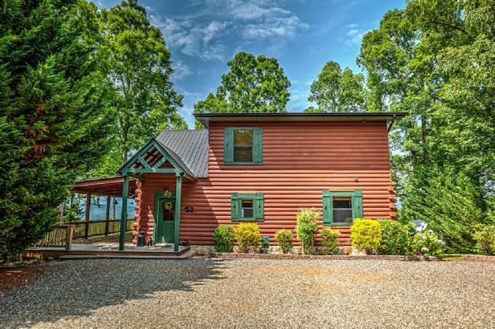 Amazing Mountain Views! Near Town! & Discounts! - Murphy, NC