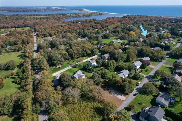 Gardens By The Shore - Little Compton, RI