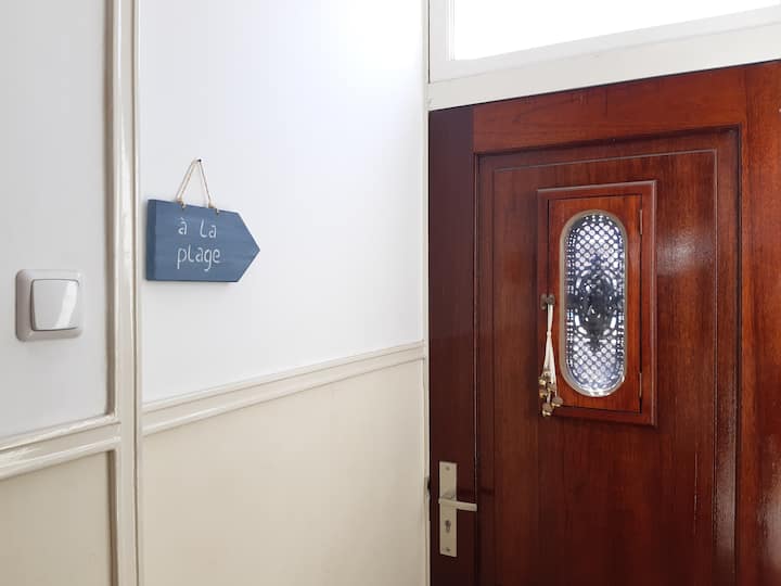 Sunny Beach House Near Harbour - The Hague