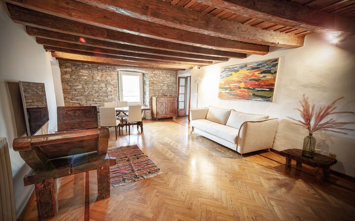 Namastè Apartment Città Alta With Hills View - Bérgamo