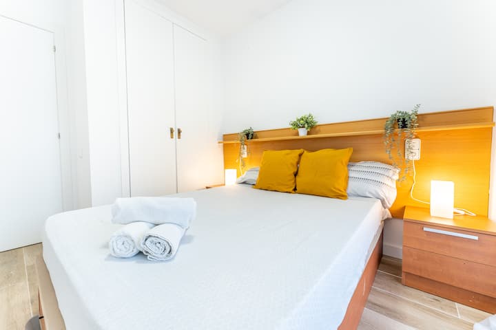 Private Terrace · Pool & Beach · Relax In Salou - Salou