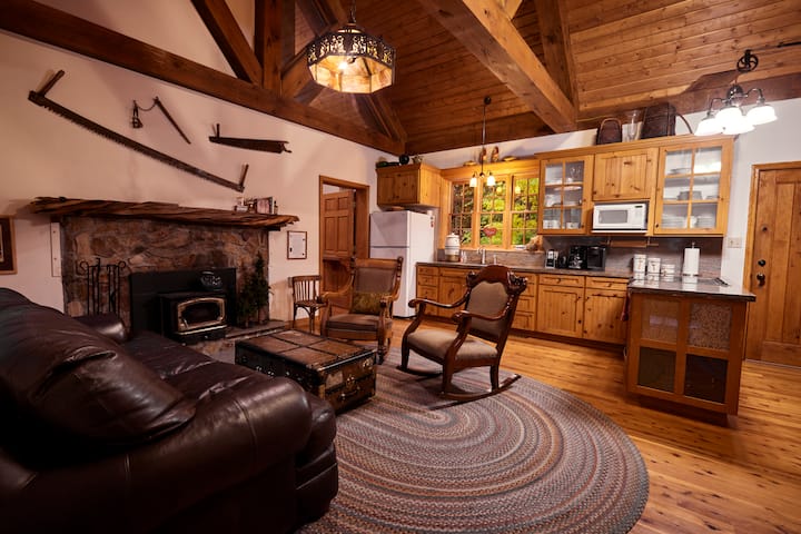 In The Canyon Retreat -  Cabin Home With Hot Tub - Snowbird, UT