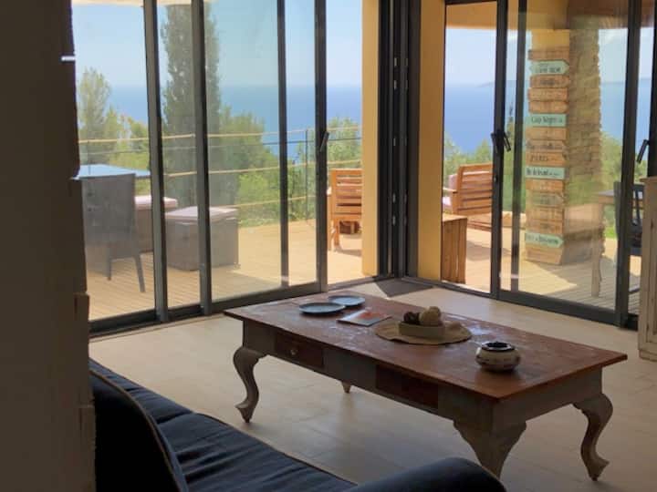 Villa Levandou : Pleine Nature, Vue Mer Et Piscine - Le Lavandou