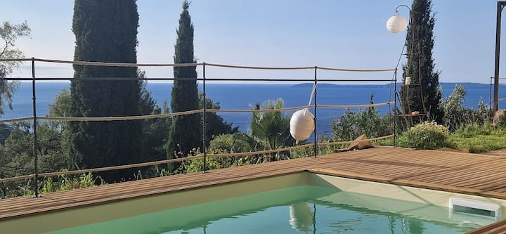 Villa Levandou : Pleine Nature, Vue Mer Et Piscine - Le Lavandou