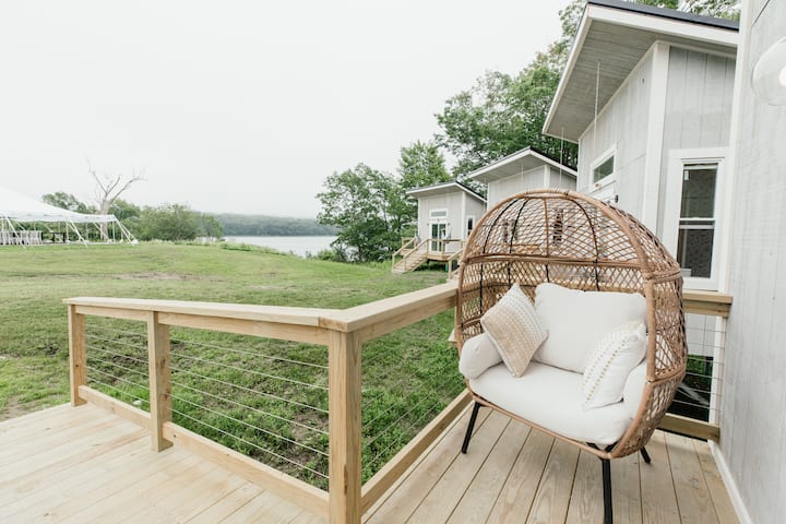Waterfront 4-cabin Village - Maine