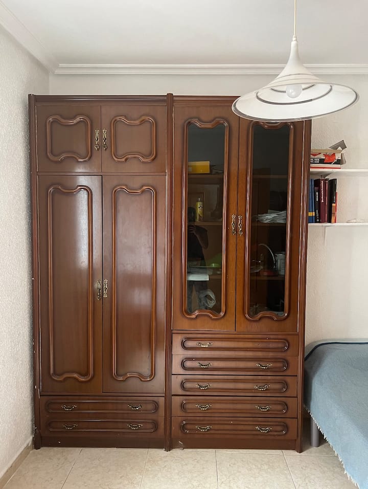 Habitación Cerca De Estaciones - León