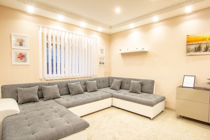 Luxurious Semi-detached House Including Three Apt - Siófok