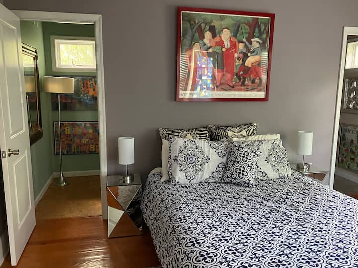Down Town Room "The Marion” - Rehoboth Beach, DE