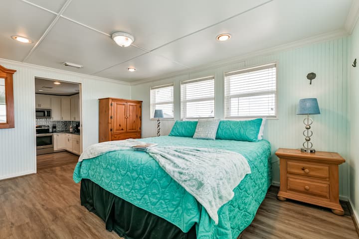 Sandpiper Breeze - Crystal Beach, TX