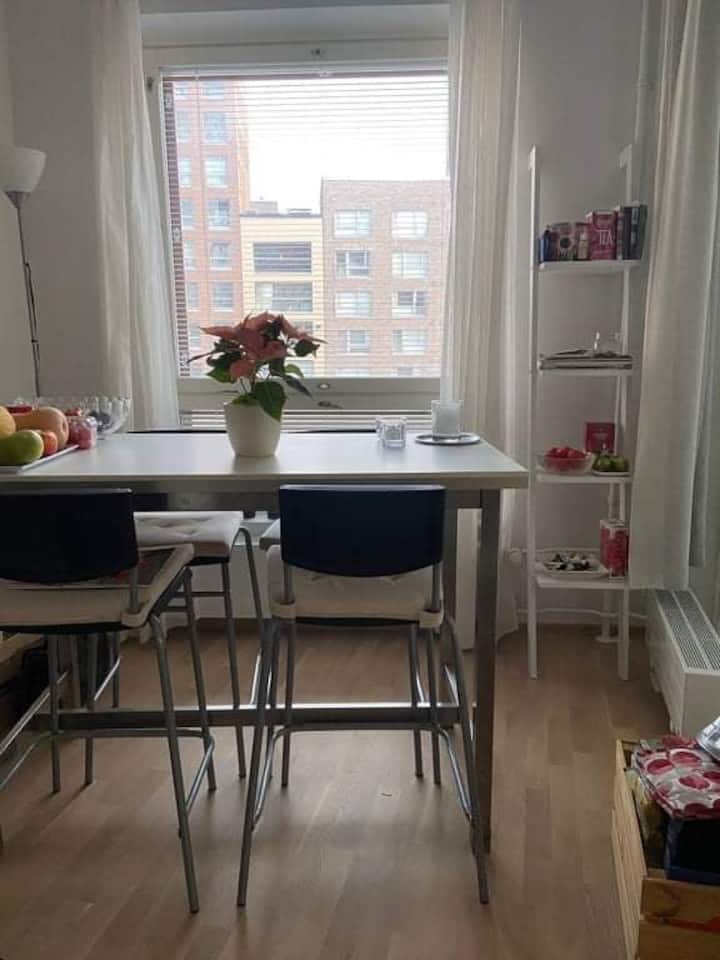 Room From A Modern Apartment With Great Location - Helsinki