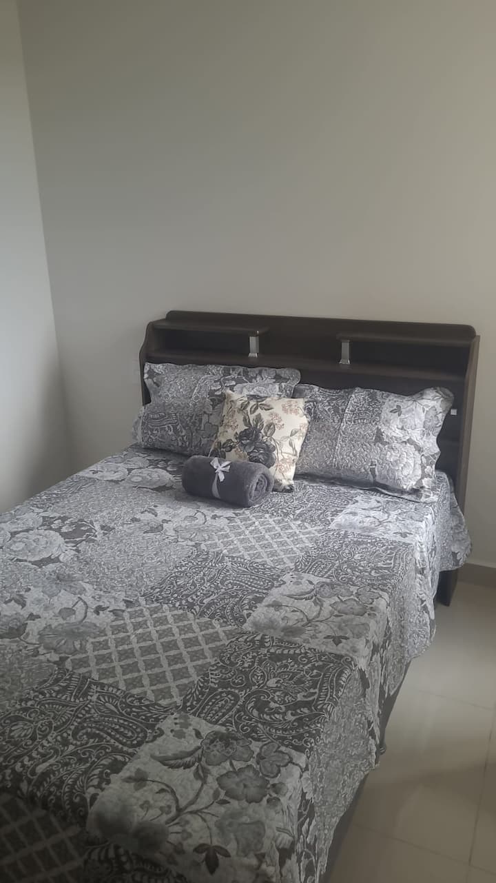 Apto Em Bh, Acesso Fácil Pampulha, Ufmg, Mineirão - Belo Horizonte