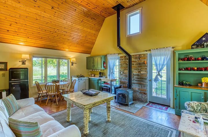 Blackberry Cottage Ellison Bay - Washington Island, WI