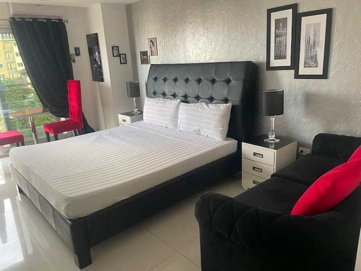 Luxury Apartment In Kandi Palace, Wifi, Balcony - Angeles