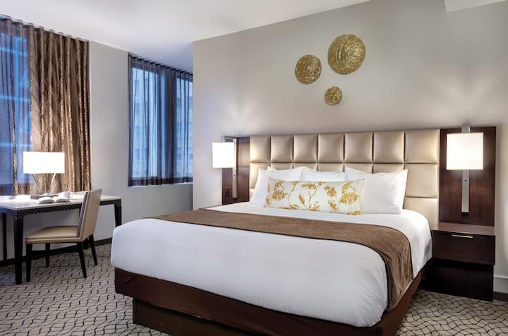 Donatello Resort Studio - San Francisco, CA