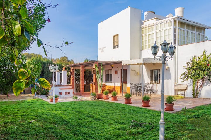 Casa De Campo, Llena De Encanto. - Rota