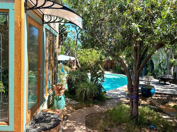 Tiny Posh Poolhouse - San Diego, CA