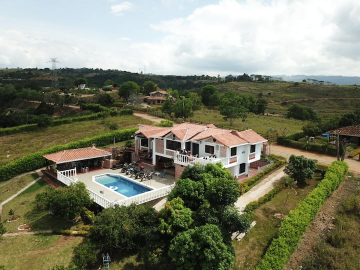 Habitación Campestre Con Piscina - Piedecuesta
