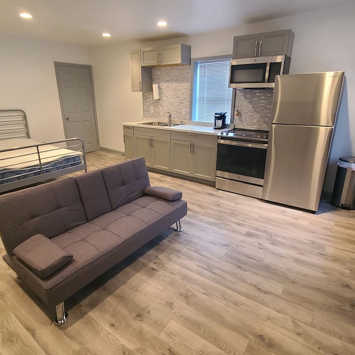 Cozy Modern Studio In Glasco - Saugerties, NY