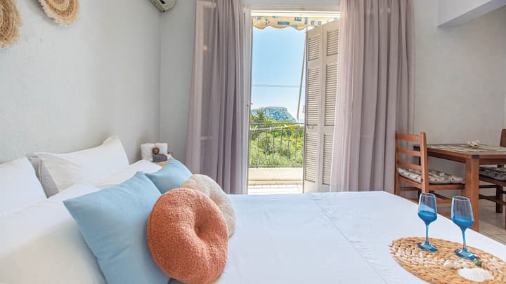 Blue Maraçi 3- Cozy Beach Apt - Himarë