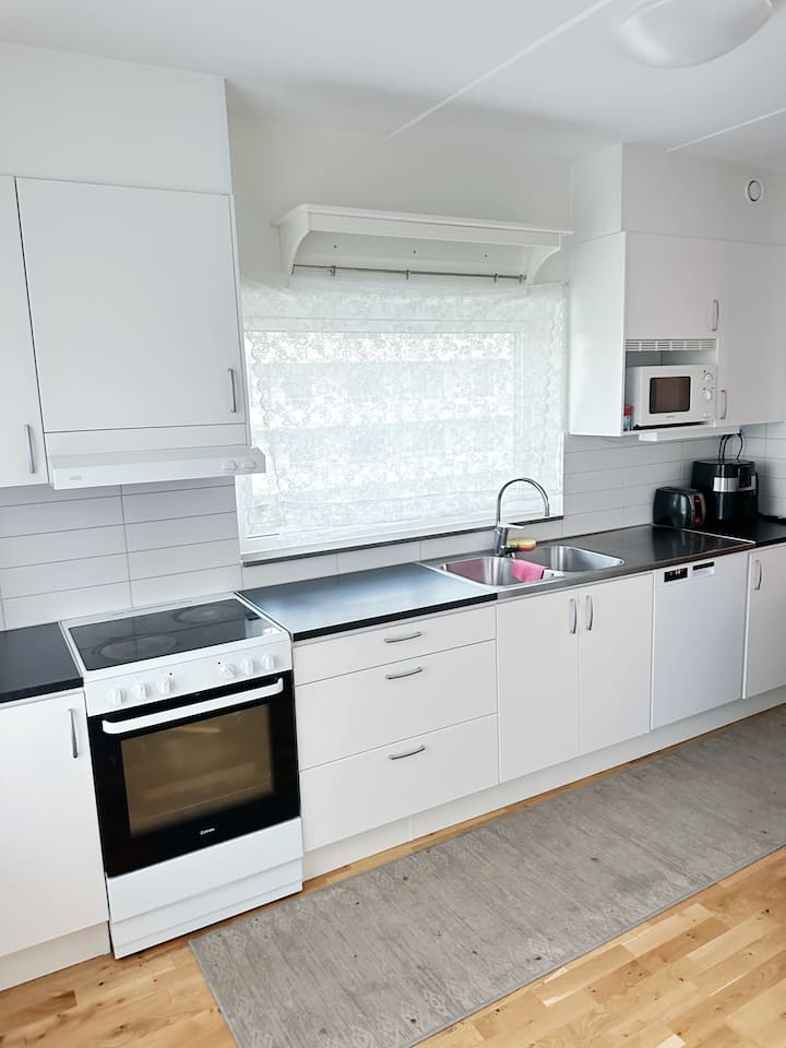 Centrally Located B&b W/ Private Gym - Uppsala