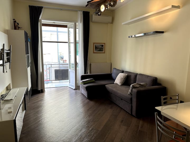 Centrale. 10 Min A Piedi Stazione E Traghetti - Salerno